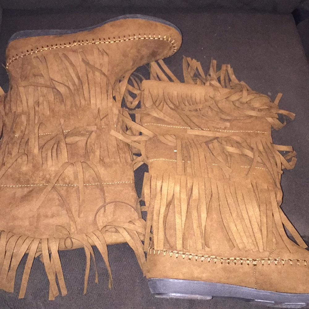 Indian Style Boots& Shingles - Gem